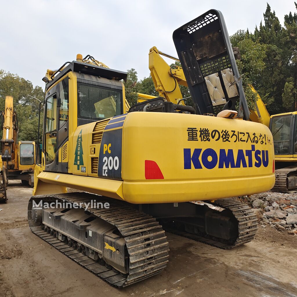 Komatsu PC220LC-8 bager guseničar