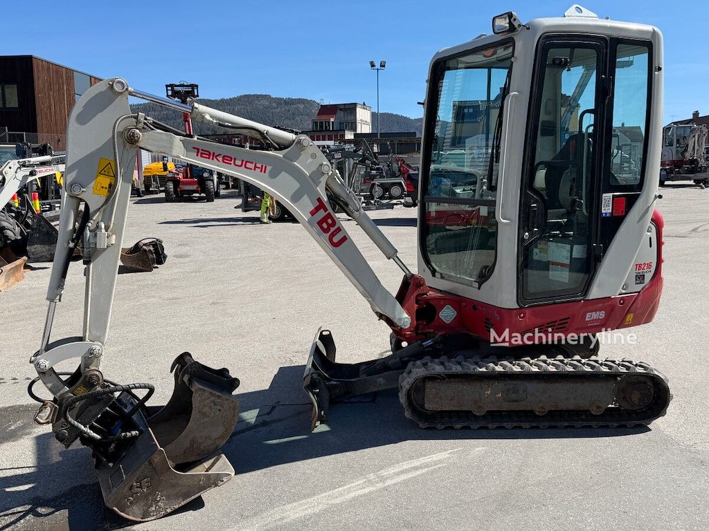 Prodaje se Takeuchi TB216 mini bager na aukciji