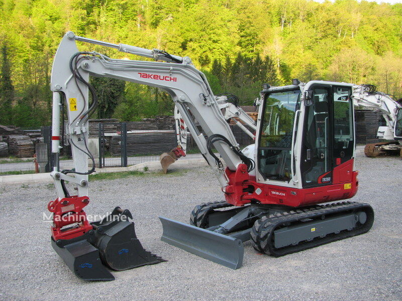 Takeuchi TB260 Powertillt 2 NOVI žlici NOVE verige mini bager