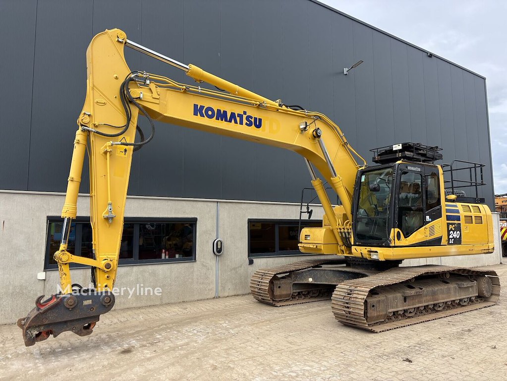 Komatsu PC240LC-11 bager guseničar