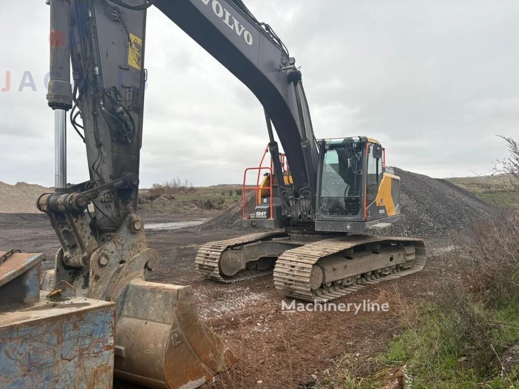 Volvo EC 300 E bager guseničar
