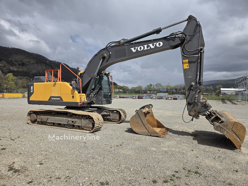 Volvo EC 220 bager guseničar