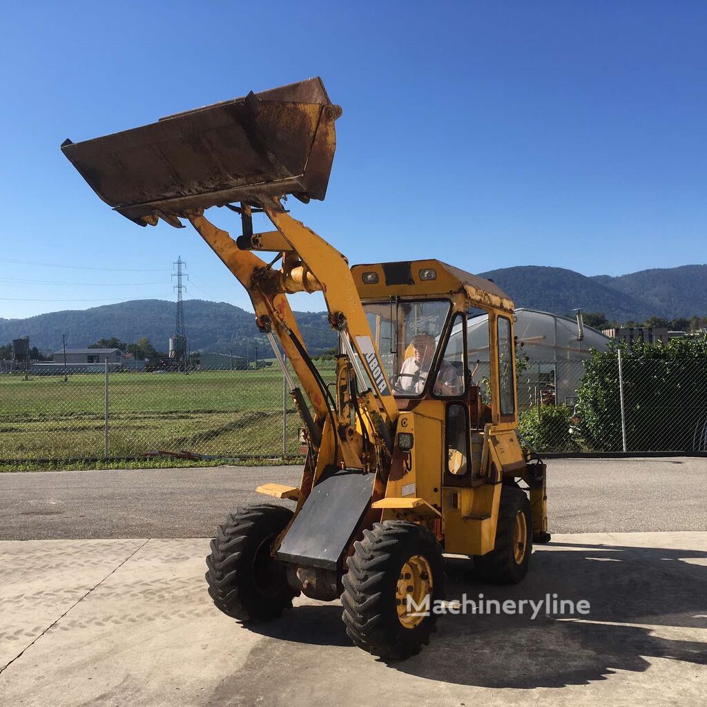 Kubota R400 bager-utovarivač