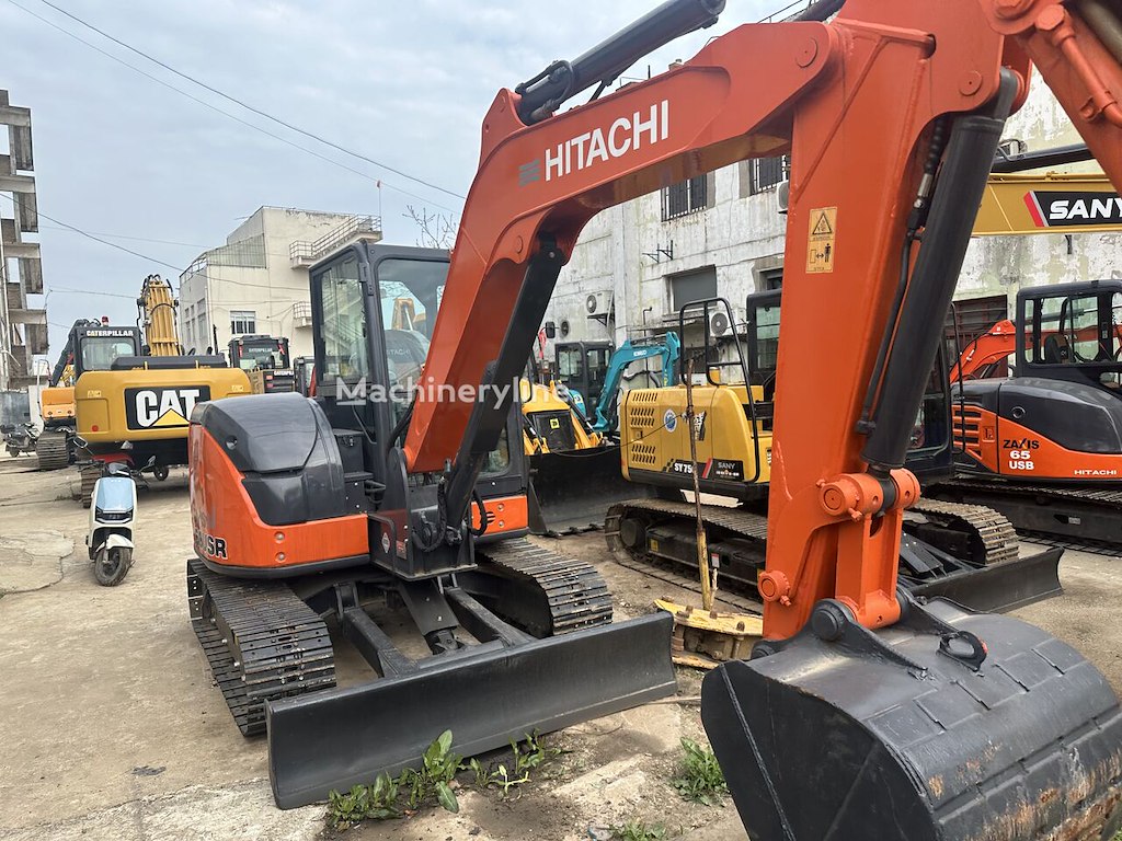 Hitachi ZX68 bager guseničar