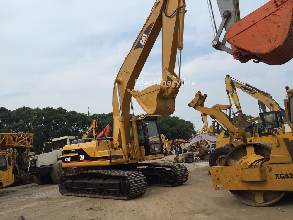 Caterpillar 330B bager guseničar