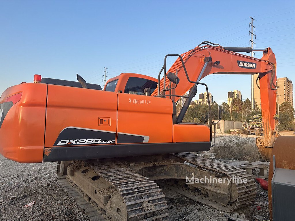 Doosan DX220LC-9C bager guseničar