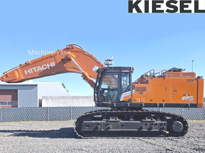 Hitachi ZX690LCH-7 bager guseničar