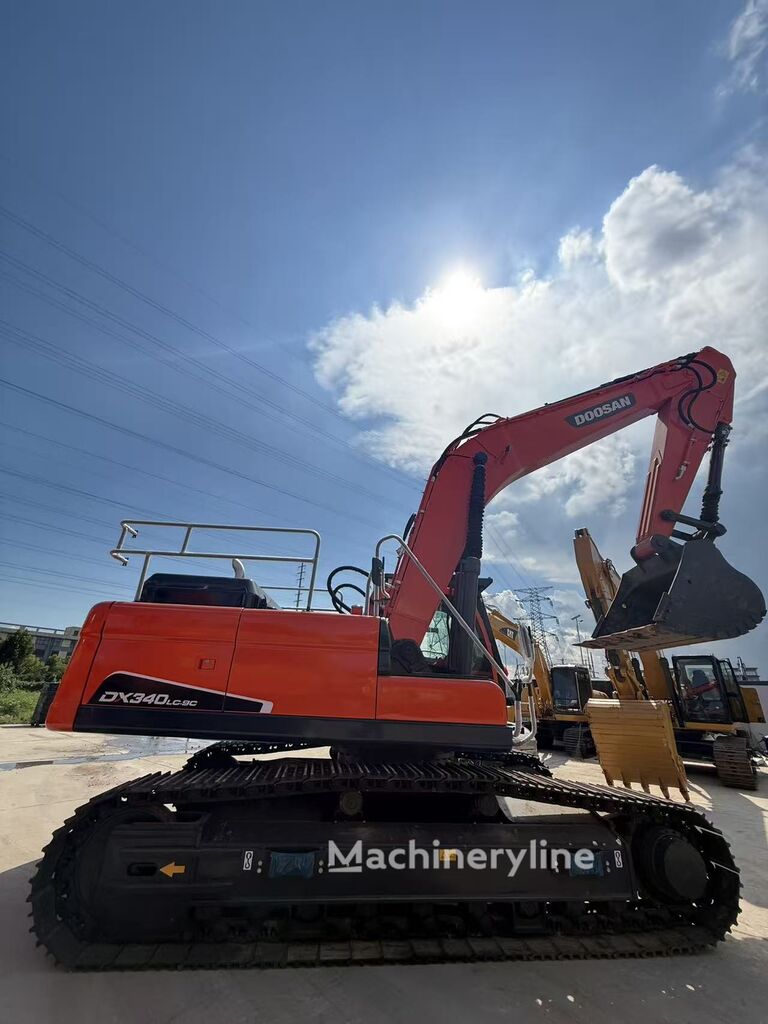 Doosan DX340 bager guseničar