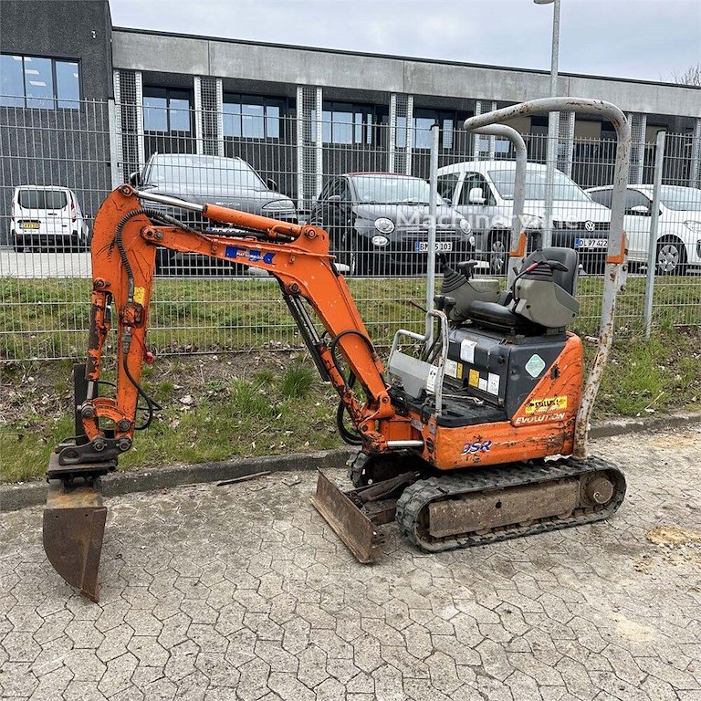 Prodaje se Fiat-Kobelco E9 SR mini bager na aukciji