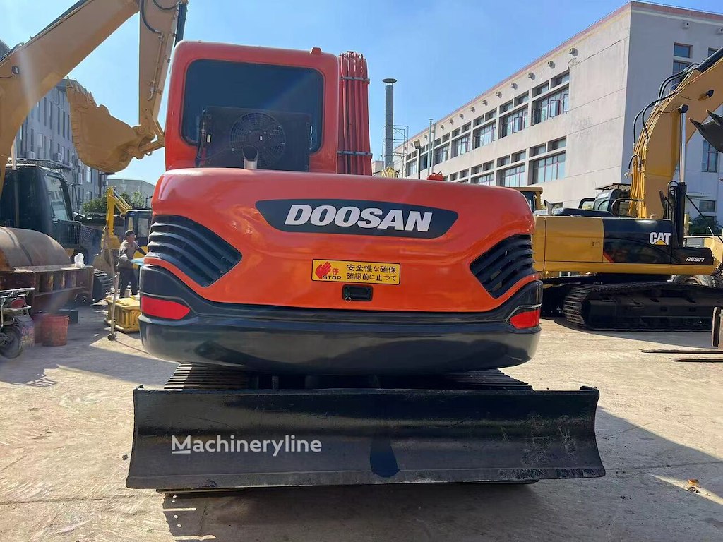 Doosan DX75-9C bager guseničar