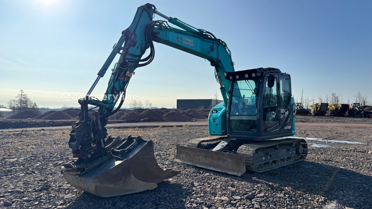 Prodaje se Kobelco SK75SR-7 R3 m/gripekasset 3 skuffer, sentralsmøring, dieselfylle midi bager na aukciji
