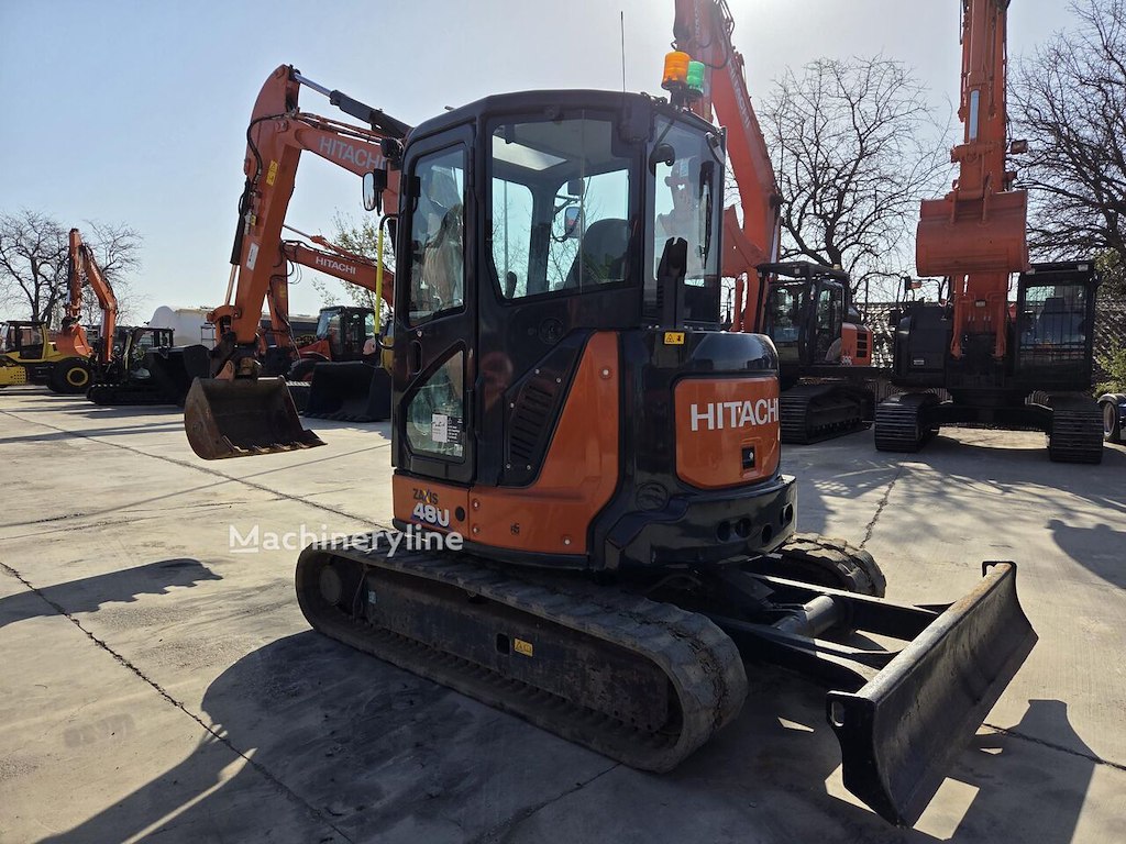 Hitachi ZX48U-6 mini bager