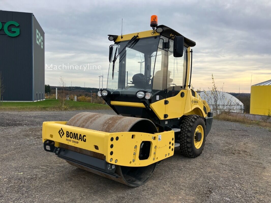 BOMAG BW 145 D-5 Stage V/Tier 4f kompaktor s jednim valjkom