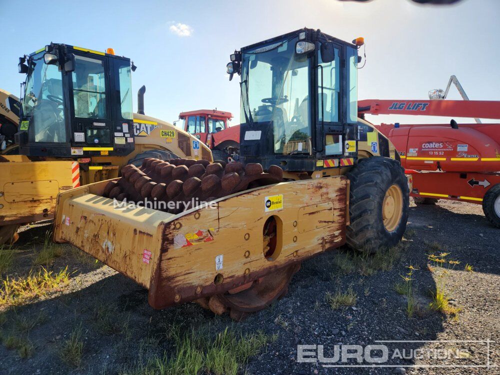 Prodaje se Caterpillar CS74 kompaktor s jednim valjkom na aukciji