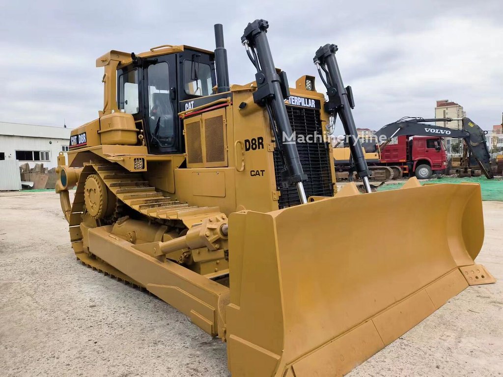 Caterpillar D8R buldožer