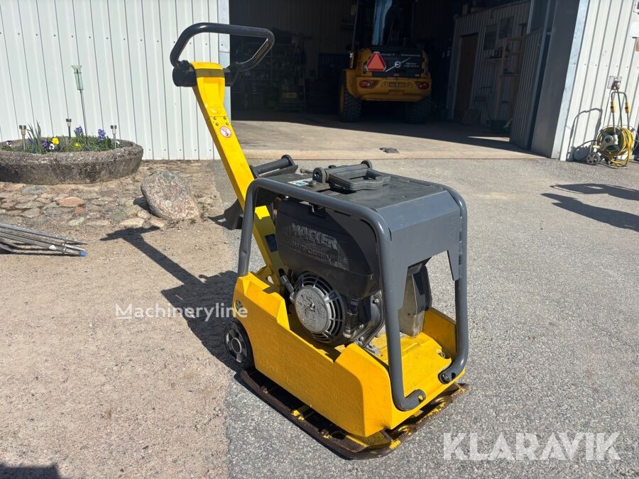 Prodaje se Wacker Neuson DPU 3050H vibro ploču na aukciji