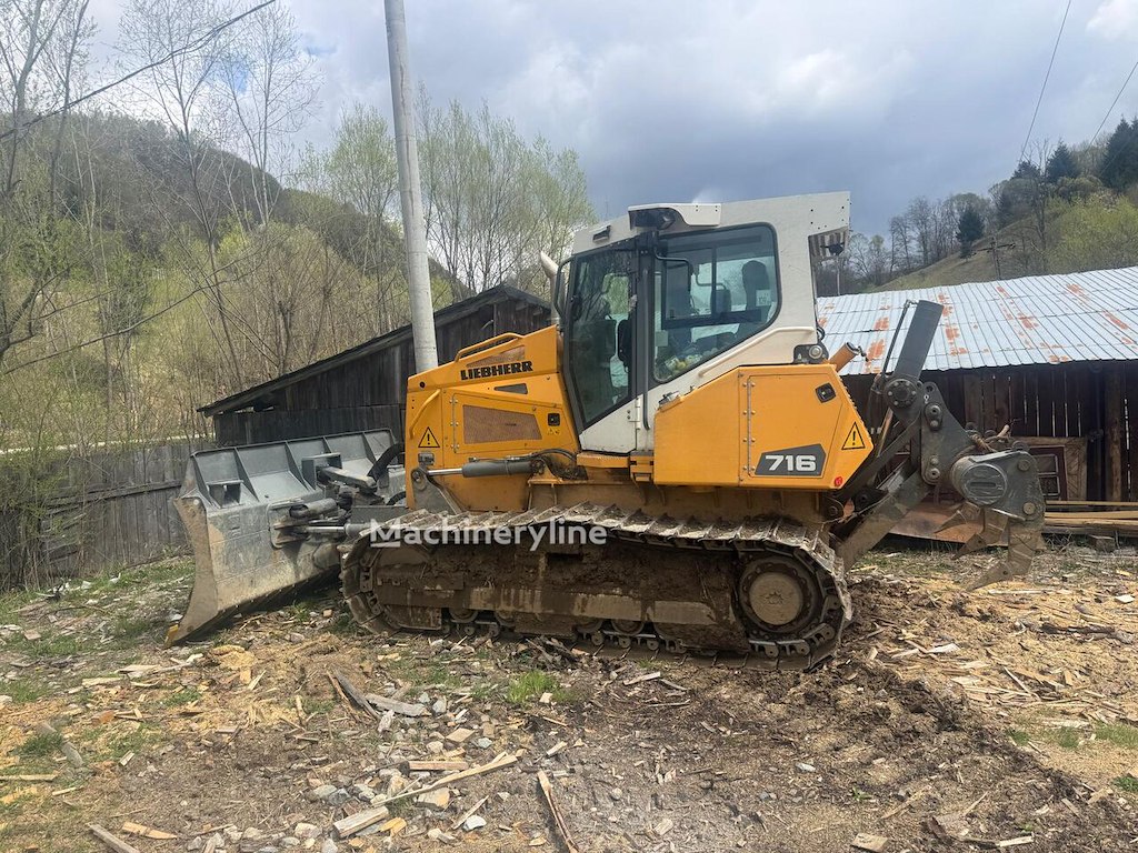 Liebherr PR716 buldožer