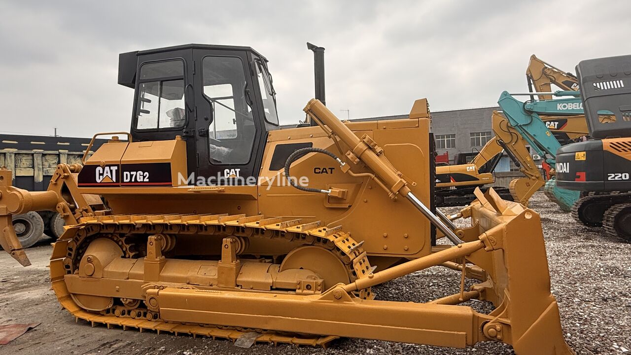 Caterpillar D7G2 buldožer
