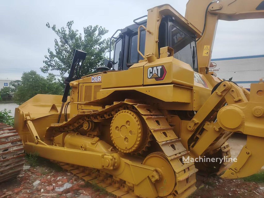 Caterpillar d6r buldožer