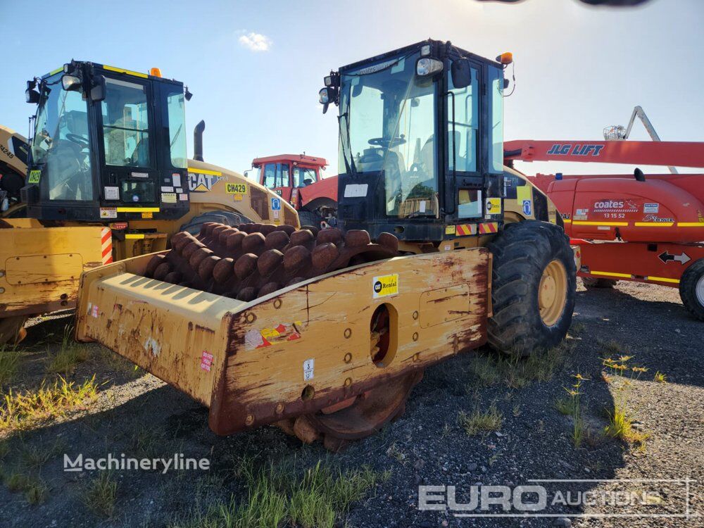 Prodaje se Caterpillar CS74 kompaktor na aukciji