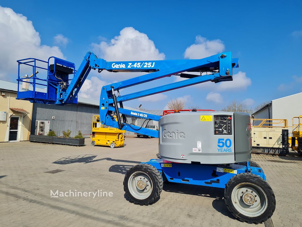 Genie Z-45/25J hidraulična zglobna platforma