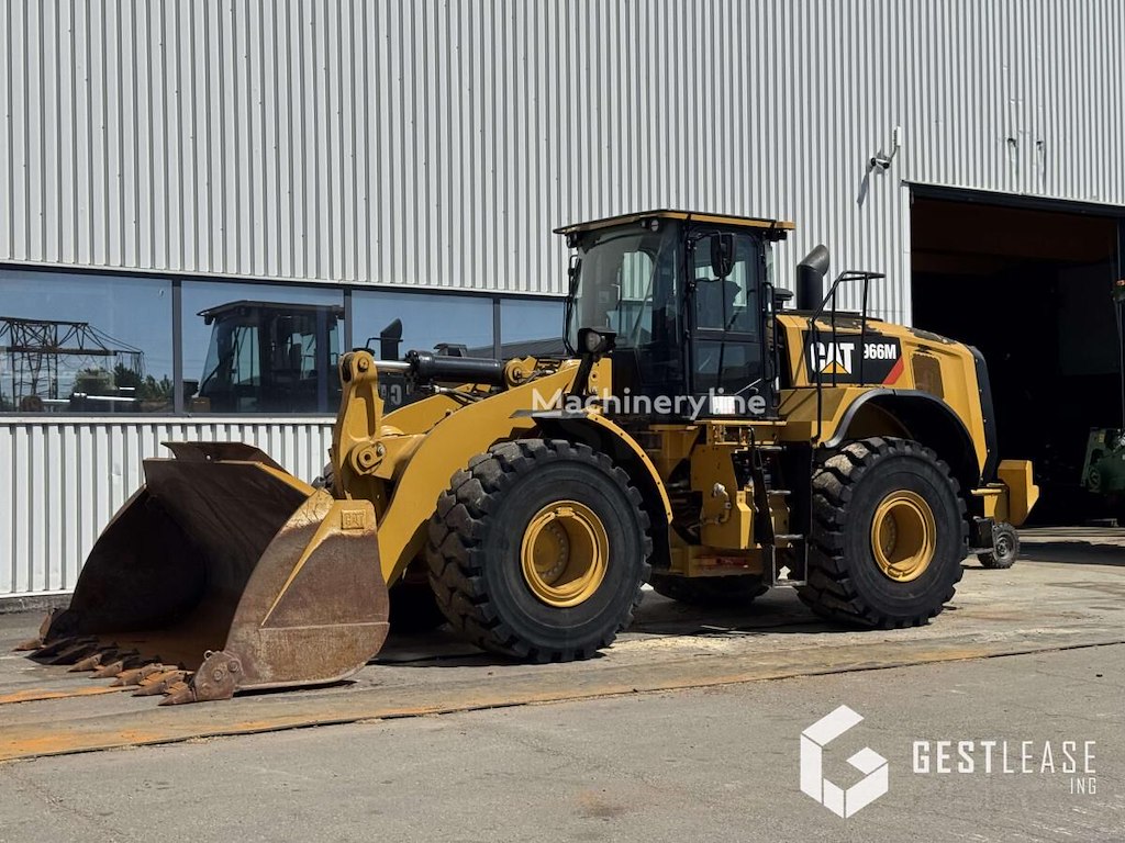Caterpillar 966M prednji utovarivač