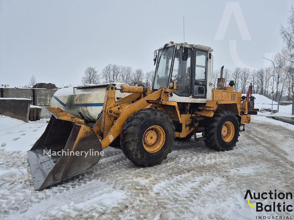 Prodaje se Amkodor 333.2 prednji utovarivač na aukciji