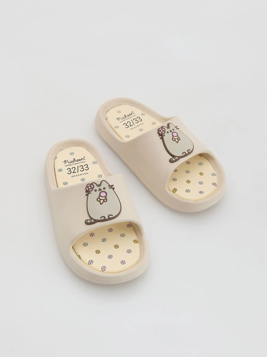 Lagane papuče Pusheen