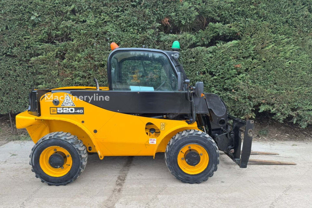 JCB 520-40 teleskopski utovarivač