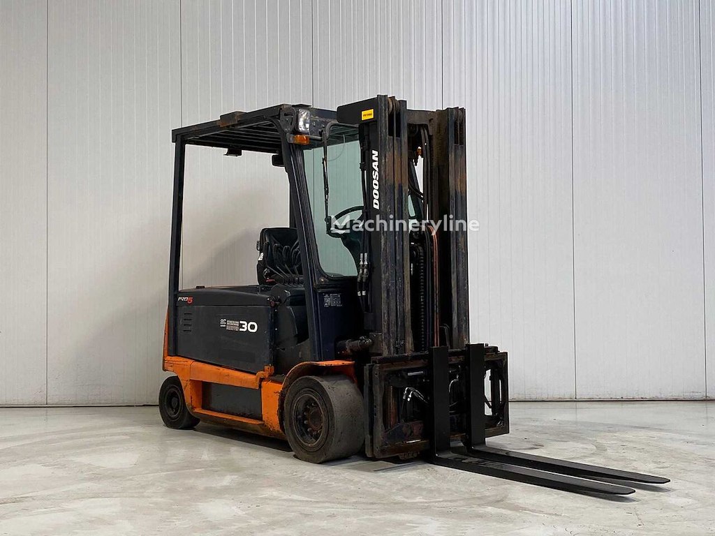 Prodaje se Doosan B30X-5 električni viljuškar na aukciji