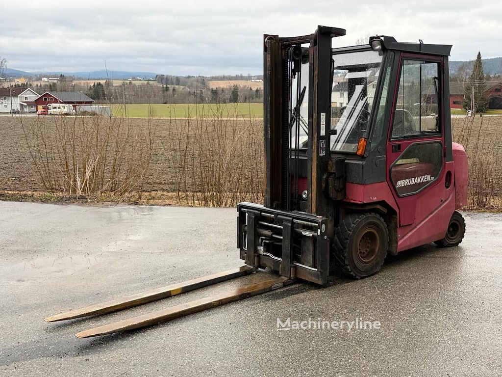 Prodaje se TCM Andre TCM FA25D dizel viljuškar na aukciji