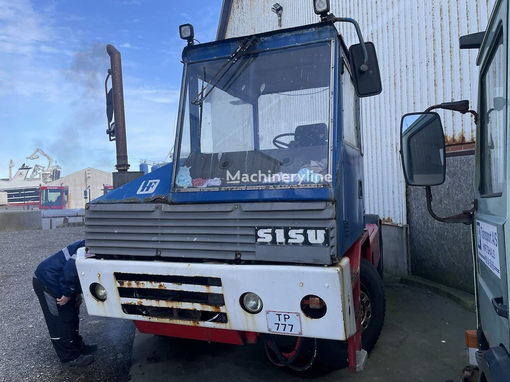 Sisu TR160 AL2 terminalni tegljač