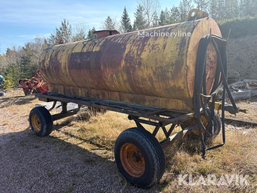 Prodaje se Vattentank ca 4 kubik kontejner za kipovanje na aukciji