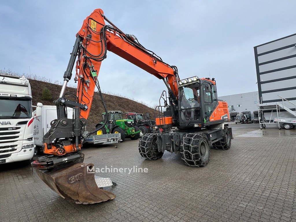 Prodaje se Doosan DX160W-5 bager točkaš na aukciji