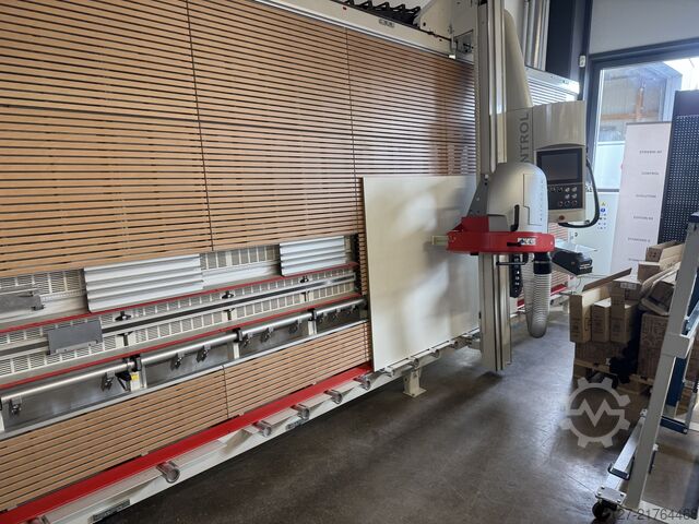 Vertikalna panelna testera
Striebig Control 6224 mit Expert Cut