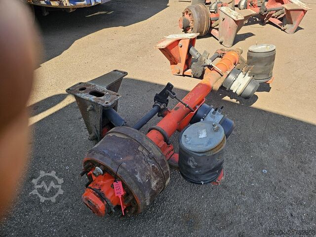 Osovina
SMB TRAILER AXLE SINGLE TIRE DRUM. MISSING ONE HUBE.