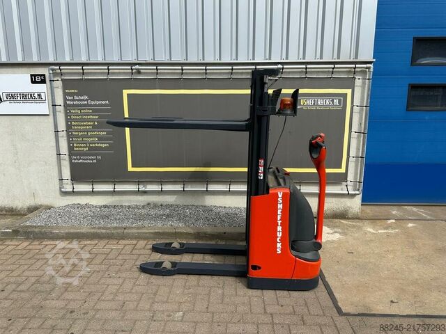VS-22810 Električni KOMPAKTNI viljuškar Linde L12
LINDE L12