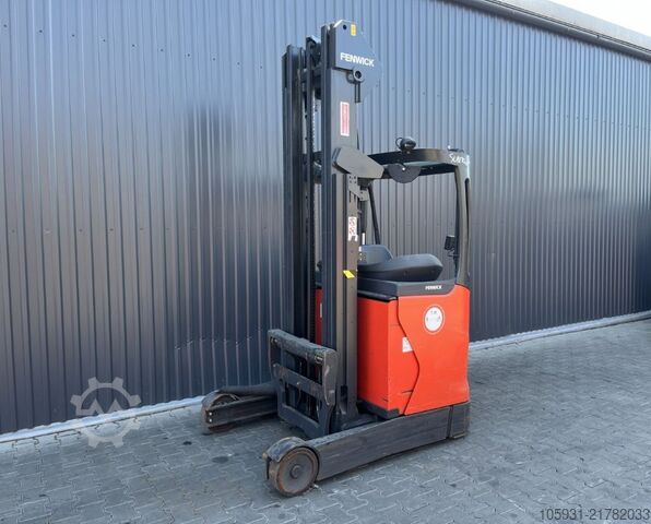 Reach truck
Linde R14-01
