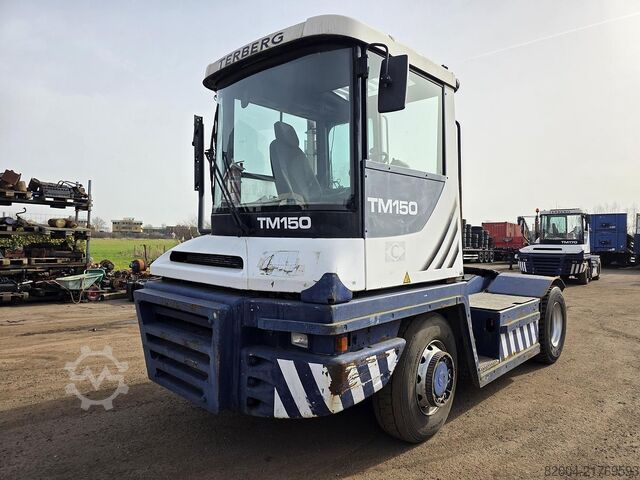 Terminal traktor
TERBERG RT283 | TERMINAL TRACTOR 4X4| TURNING CHAIR. | ...
