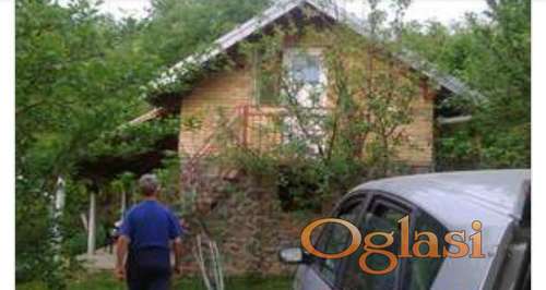 Ledinci! Izdajem na duže ili prodajem.Odvojeni prizemlje i potkrovlje.
