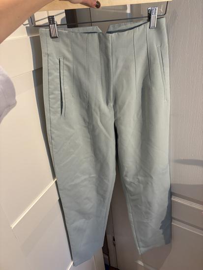 Zara pantalone