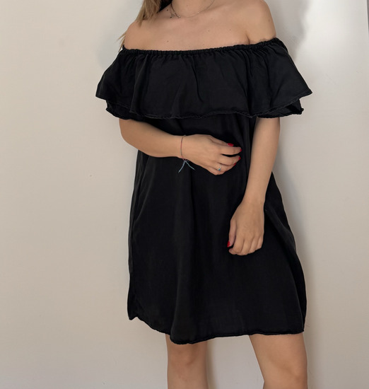 Zara crna off-shoulder haljina