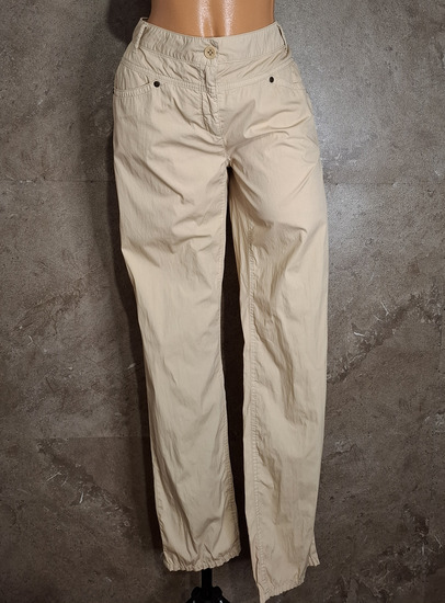 Bež pantalone M -kao nove