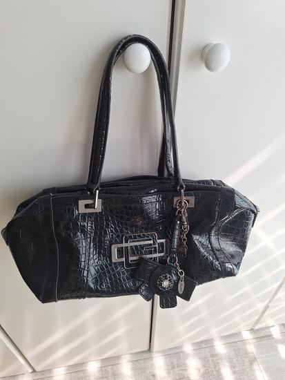   Sniženje  Guess torba