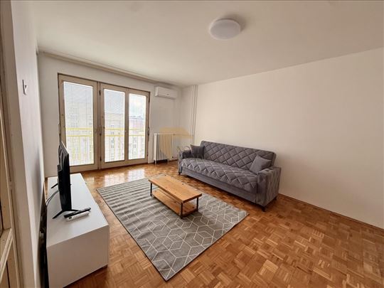 Dvosoban stan 61 m², Blok 62, Novi Beograd