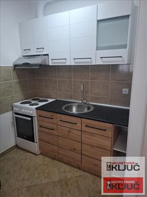 Jednosoban stan 34 m², Kej, Novi Sad, 4/5 sprat