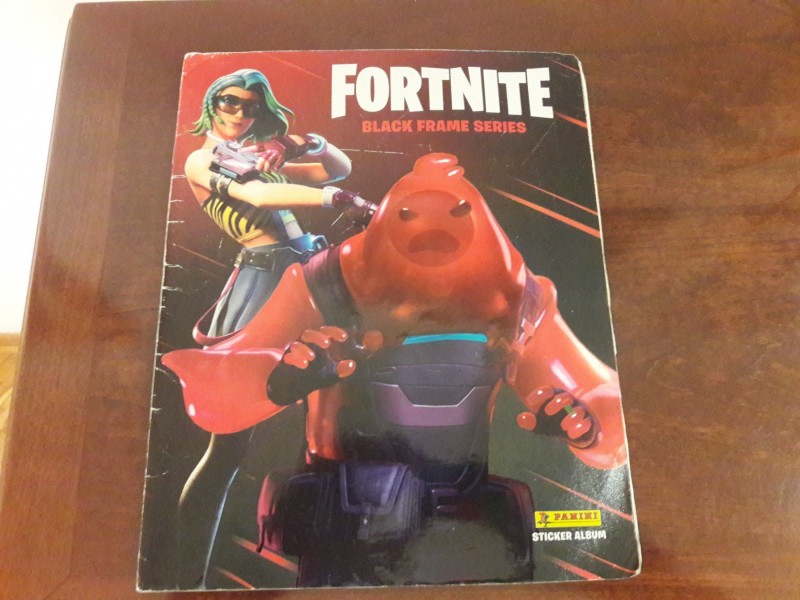 Fortnite black frame popunjen