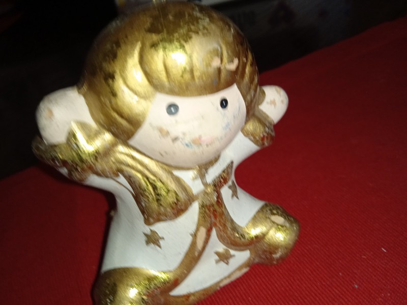 keramicka figura Andjeo