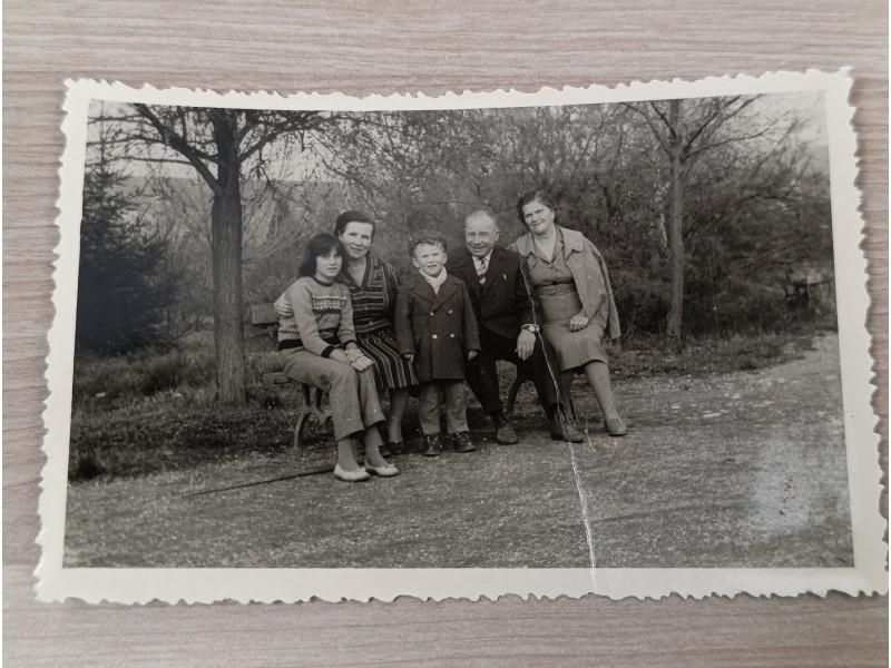 Vintage fotografija porodica