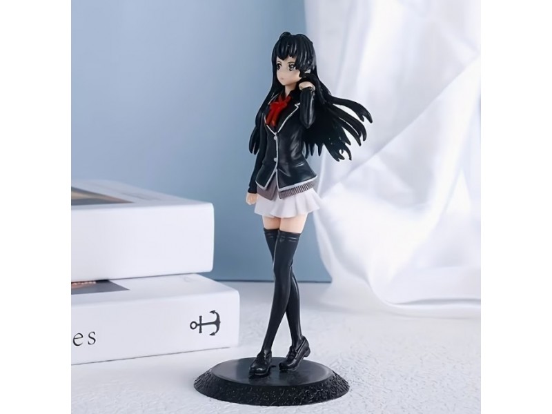Anime figurica visine oko 18 cm.